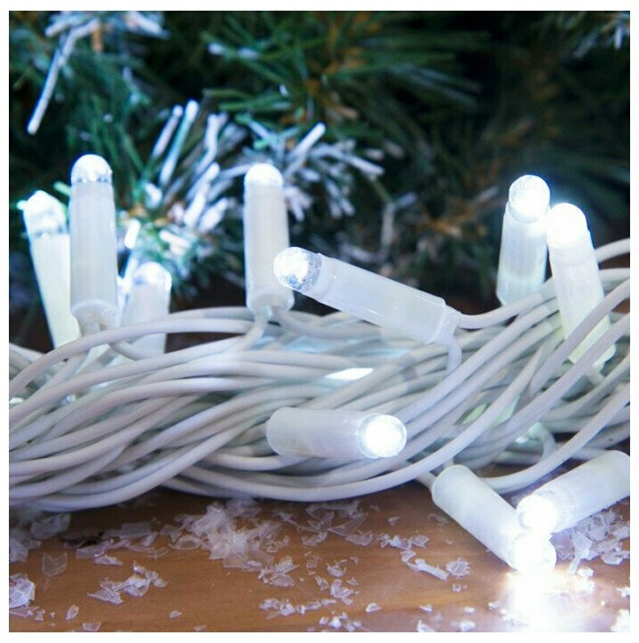 Гирлянда Бахрома, размер 3х0.7 м. Цвет свечения: Холодный белый.220В. IP65