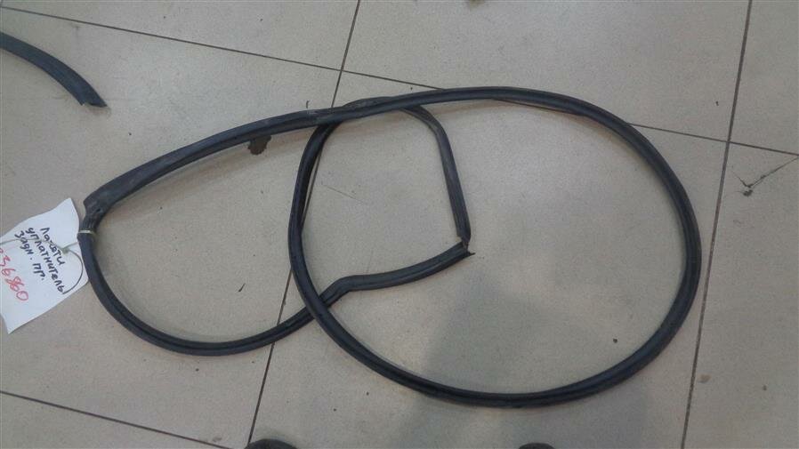 Уплотнитель двери задней правой от Chevrolet Lacetti J200 2003-2013