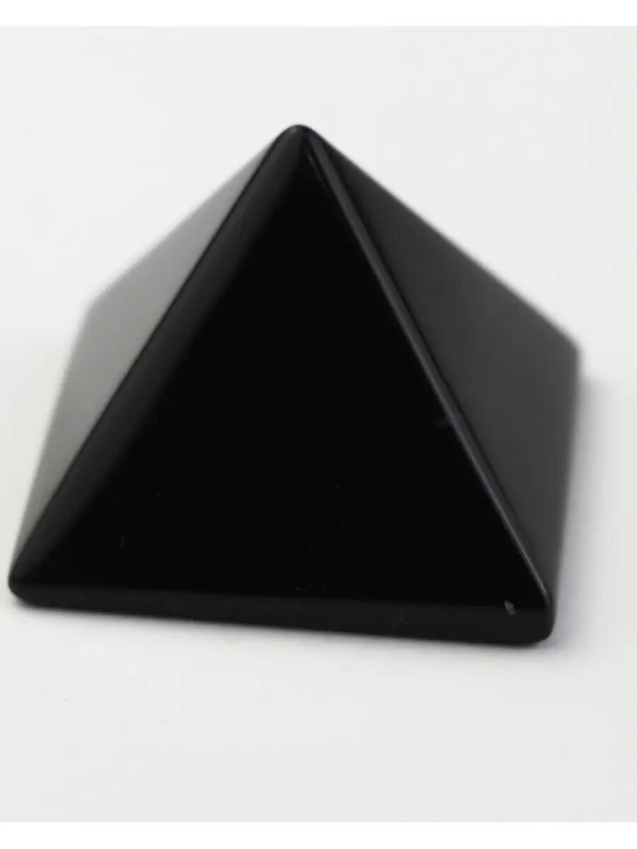 Пирамида Агат черный. Натуральный камень. 4 см