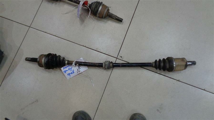 Полуось передняя правая от Nissan Almera Classic B10 2006-2013