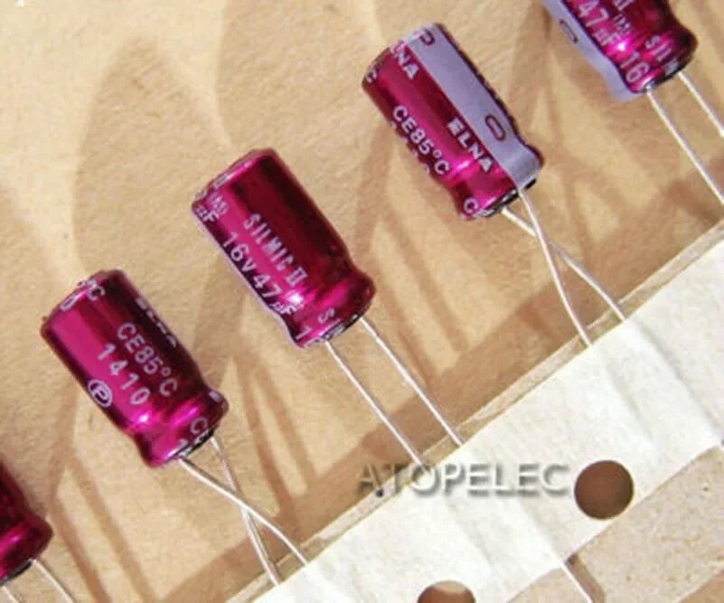 Электролитический конденсатор ELNA SILMIC II Hi-Fi Audio