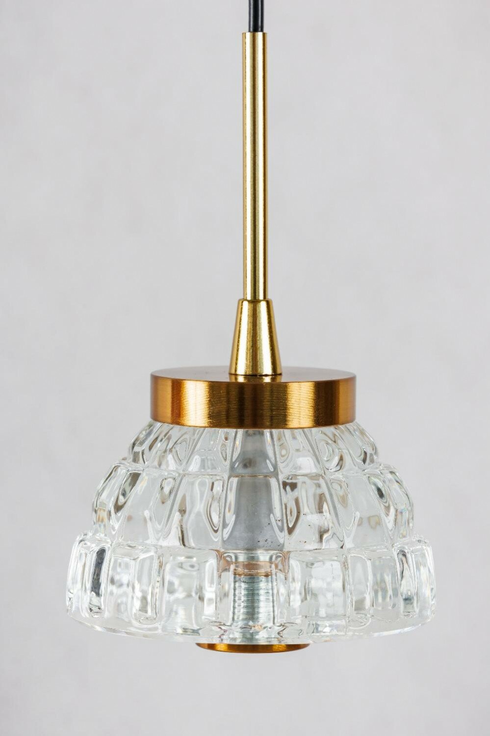 Подвесной светодиодный светильник G52141/1BK CL Gerhort