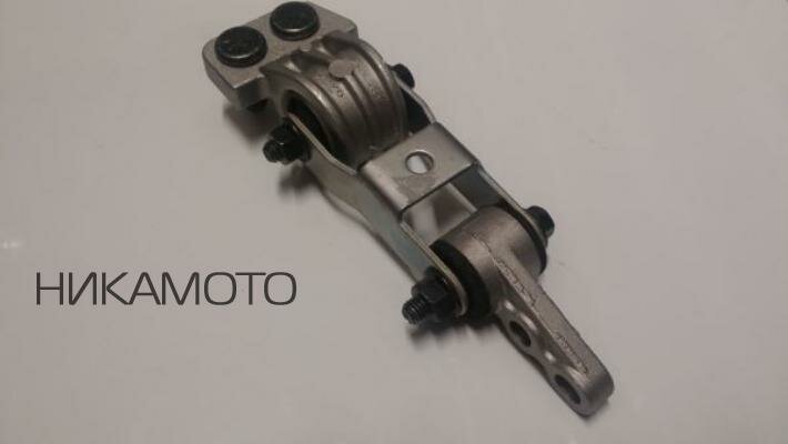 VOLVO 30680750 Опора двигателя VOLVO XC90 VOLVO 30680750