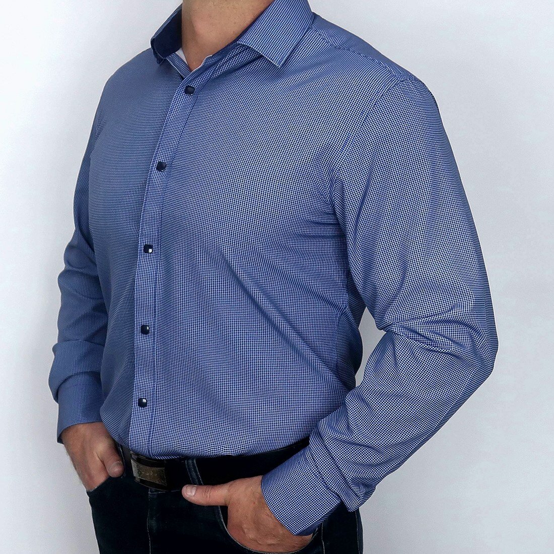 Рубашка Мужская рубашка с длинным рукавом приталенная, темная сорочка на кнопках, рубаха на любой сезон, синяя мелкая клетка, без карманов, на любой сезон и на лето рубашка Slim fit с приталенным кроем заужен
