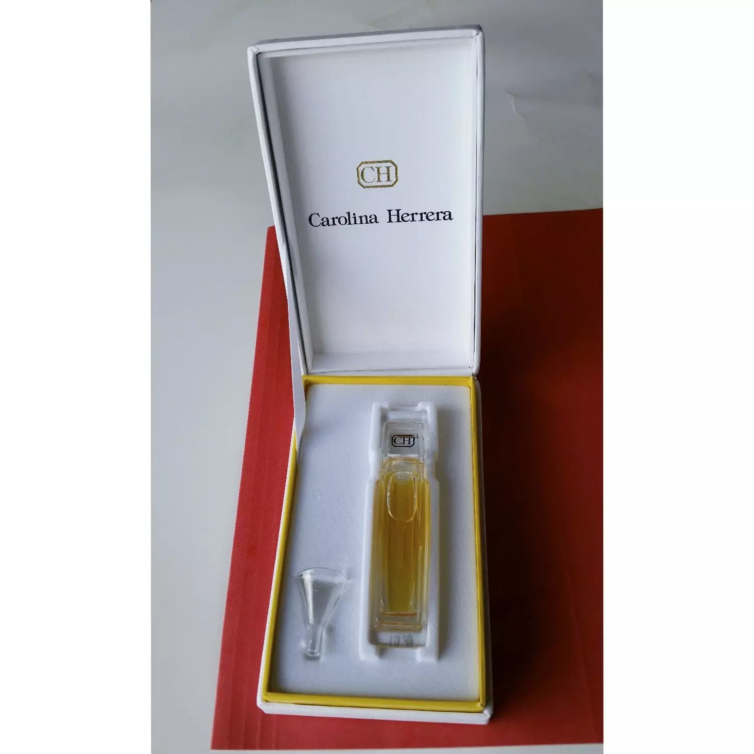 Carolina Herrera parfum 7.5 мл, spray, Духи женские