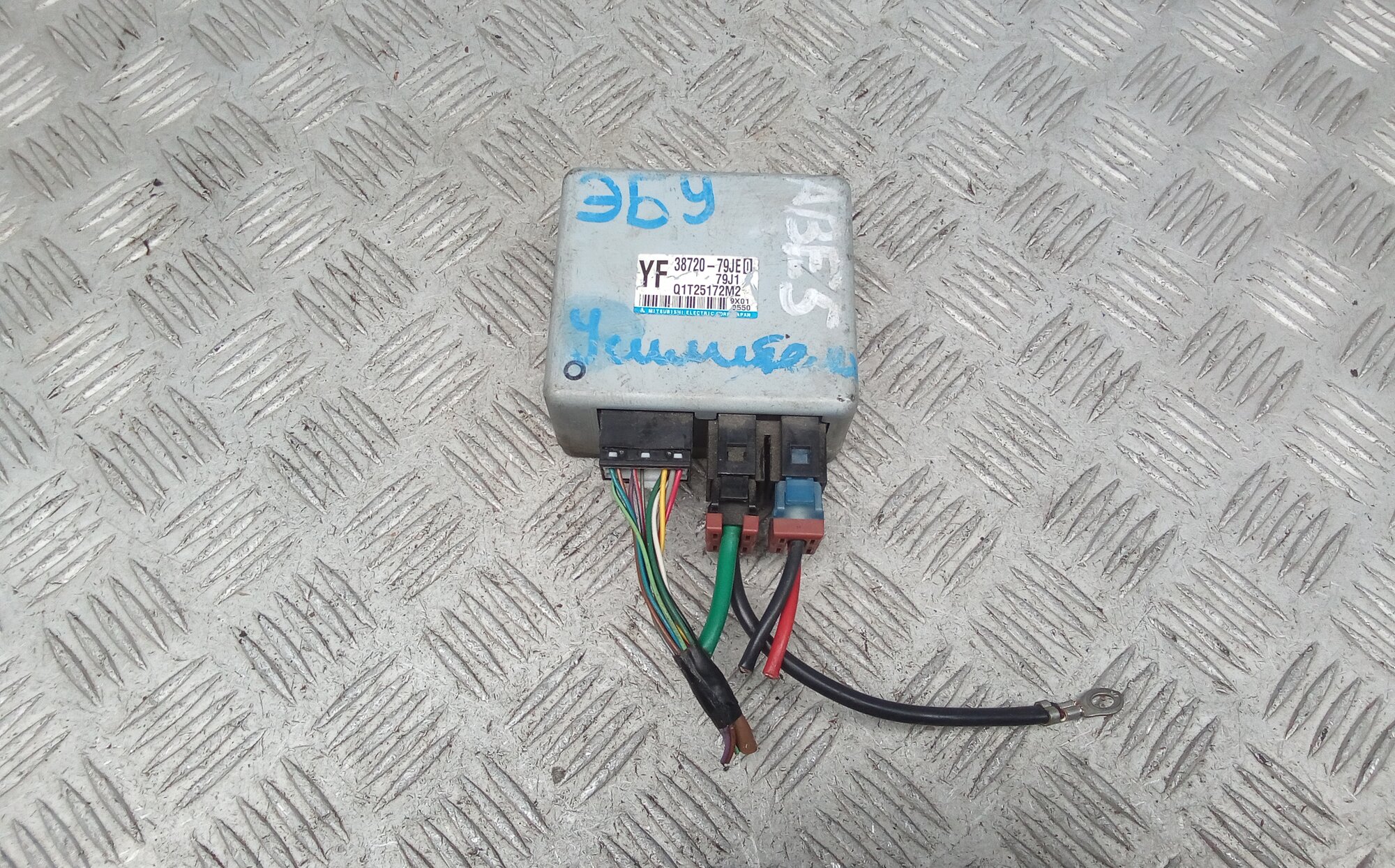 Блок управления SUZUKI SX4 YA11S, Номер 3872079JE0, Q1T25172M2
