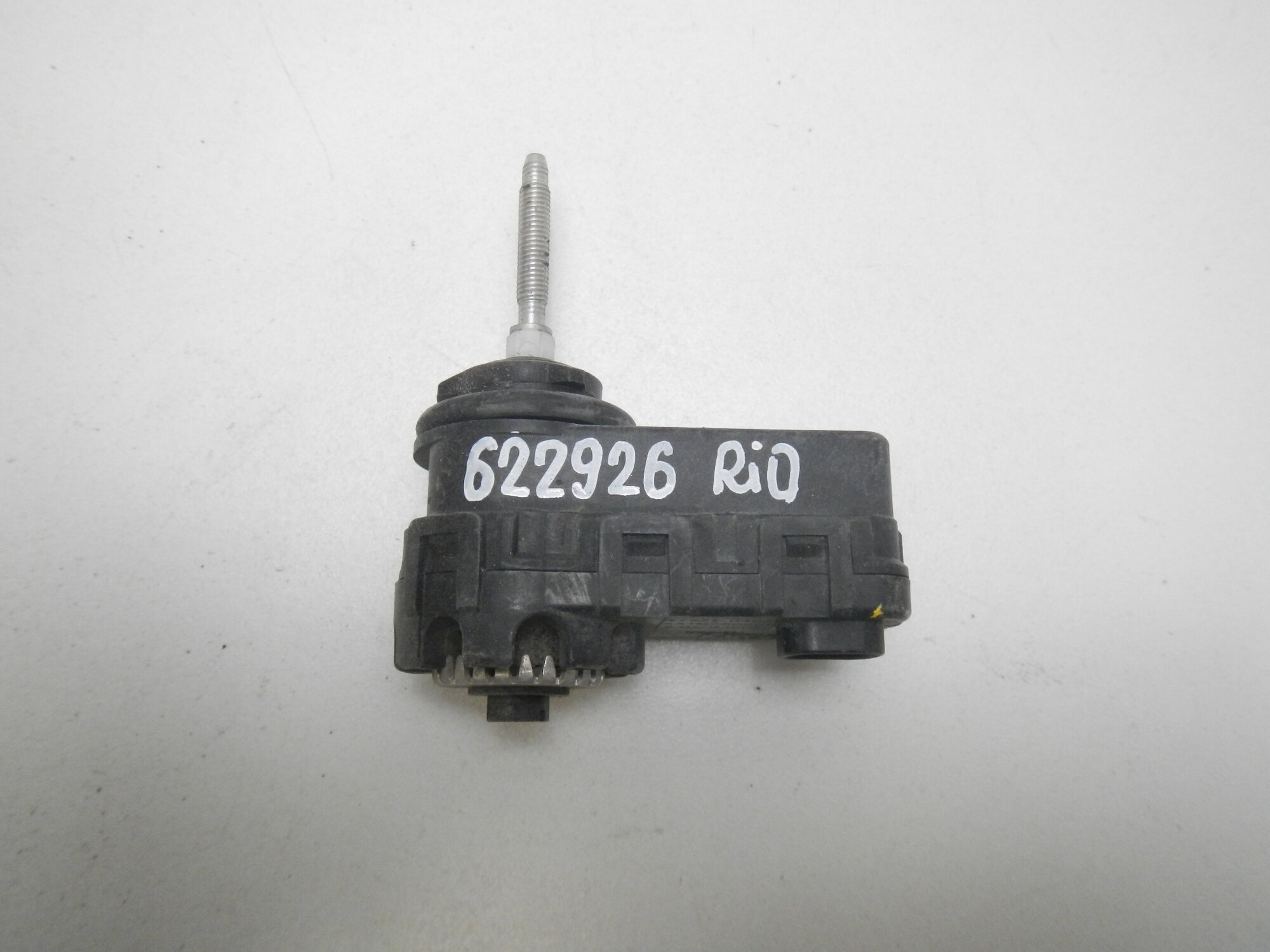 Б/У Моторчик корректора фар, KIA (Киа)-RIO (17-) KIA RIO (17-) Без видимых повреждений. 622926 Hyundai-KIA арт. 4T92104060