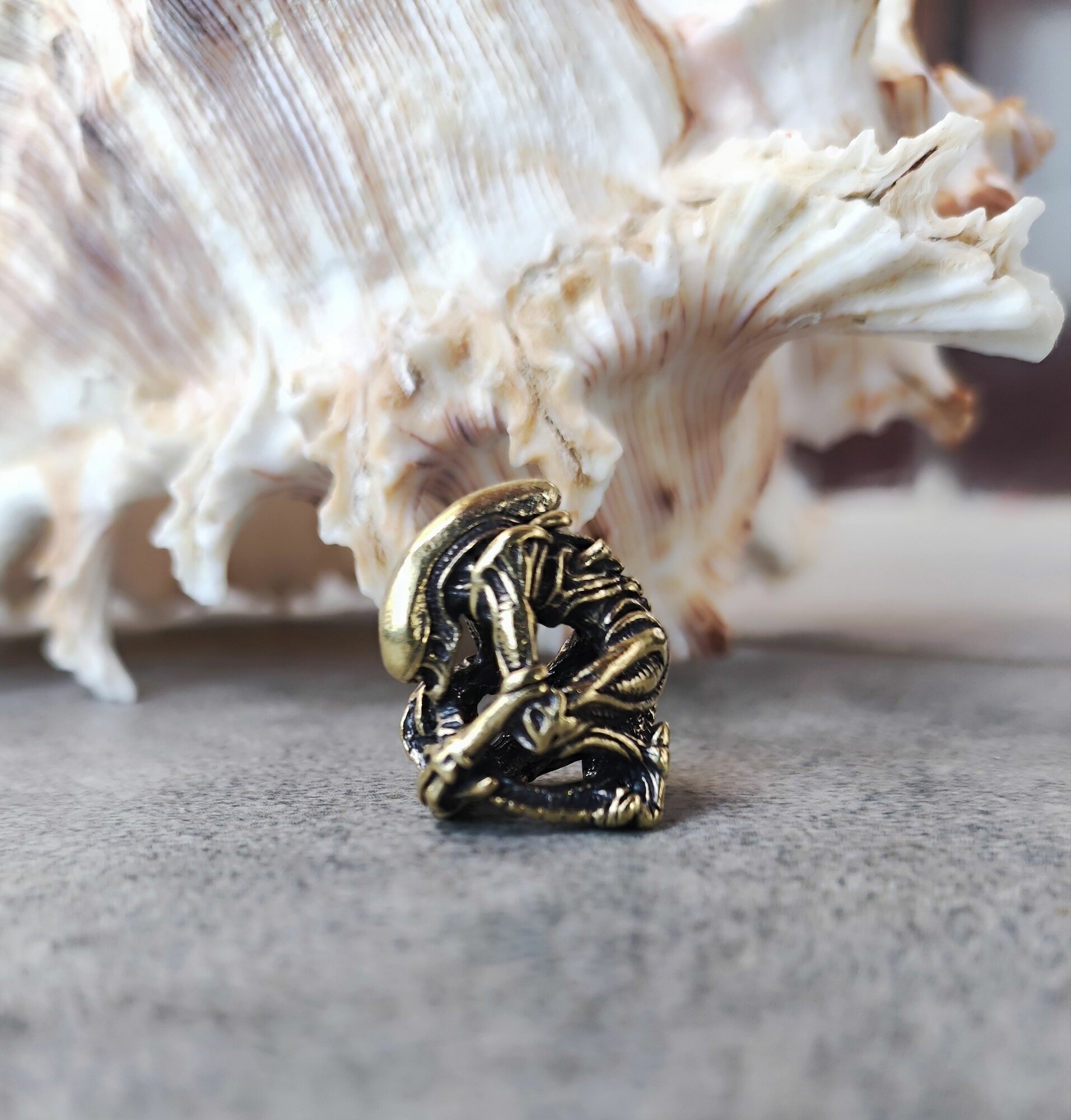 Бусина "Чужой", для темляков и браслетов, латунь, бронза, 12 гр