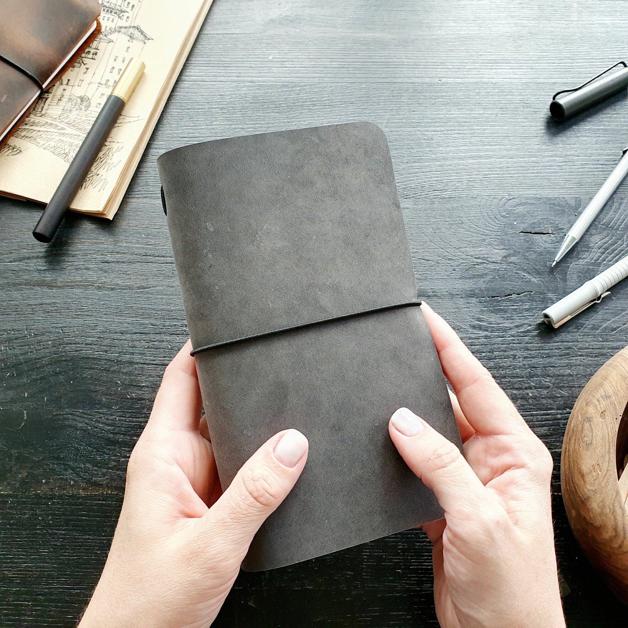 Кожаный блокнот формата Midori Personal (10х18см) со сменными тетрадями на резинке / записная книжка / скетчбук 90 листов