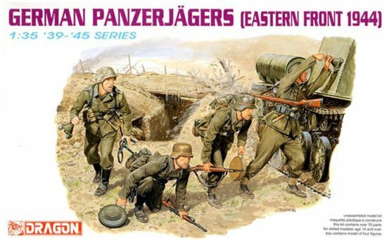 6058 Dragon German Panzerjagers (Eastern front 1944) 1/35