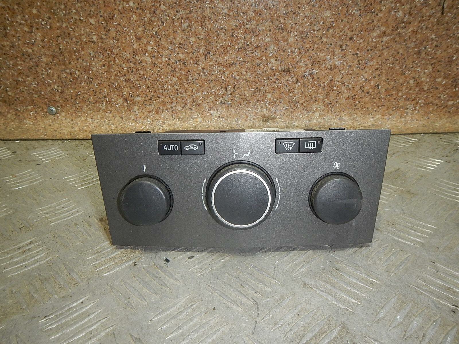 Б/У Блок управления климатической установкой, Opel (Опель)-ASTRA H (04-) OPEL ASTRA H (04-) Потертости. 421232 GENERAL M...