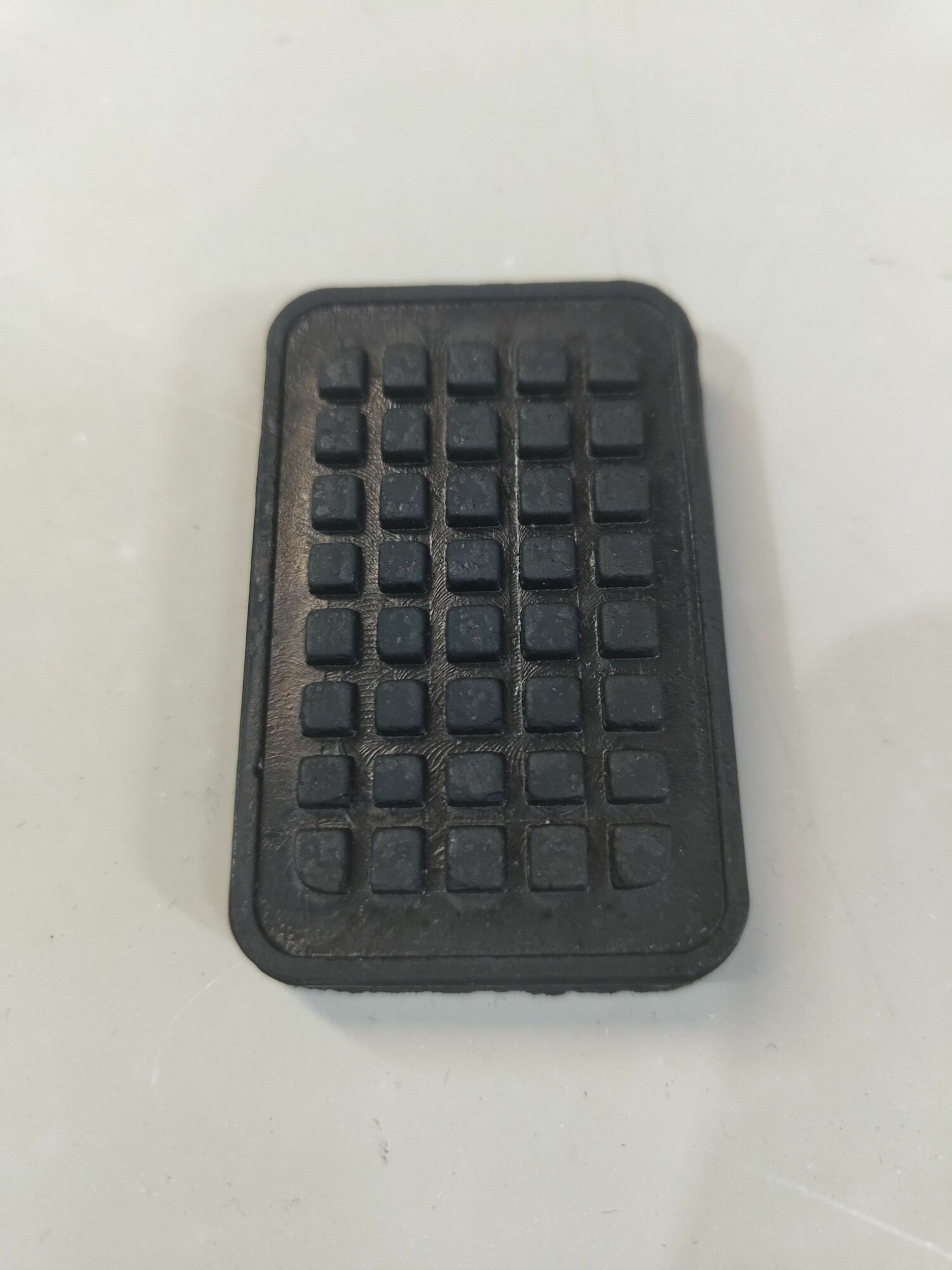 Накладка педали газа Lifan Breez [1.6 16V 5MT седан] L1108101