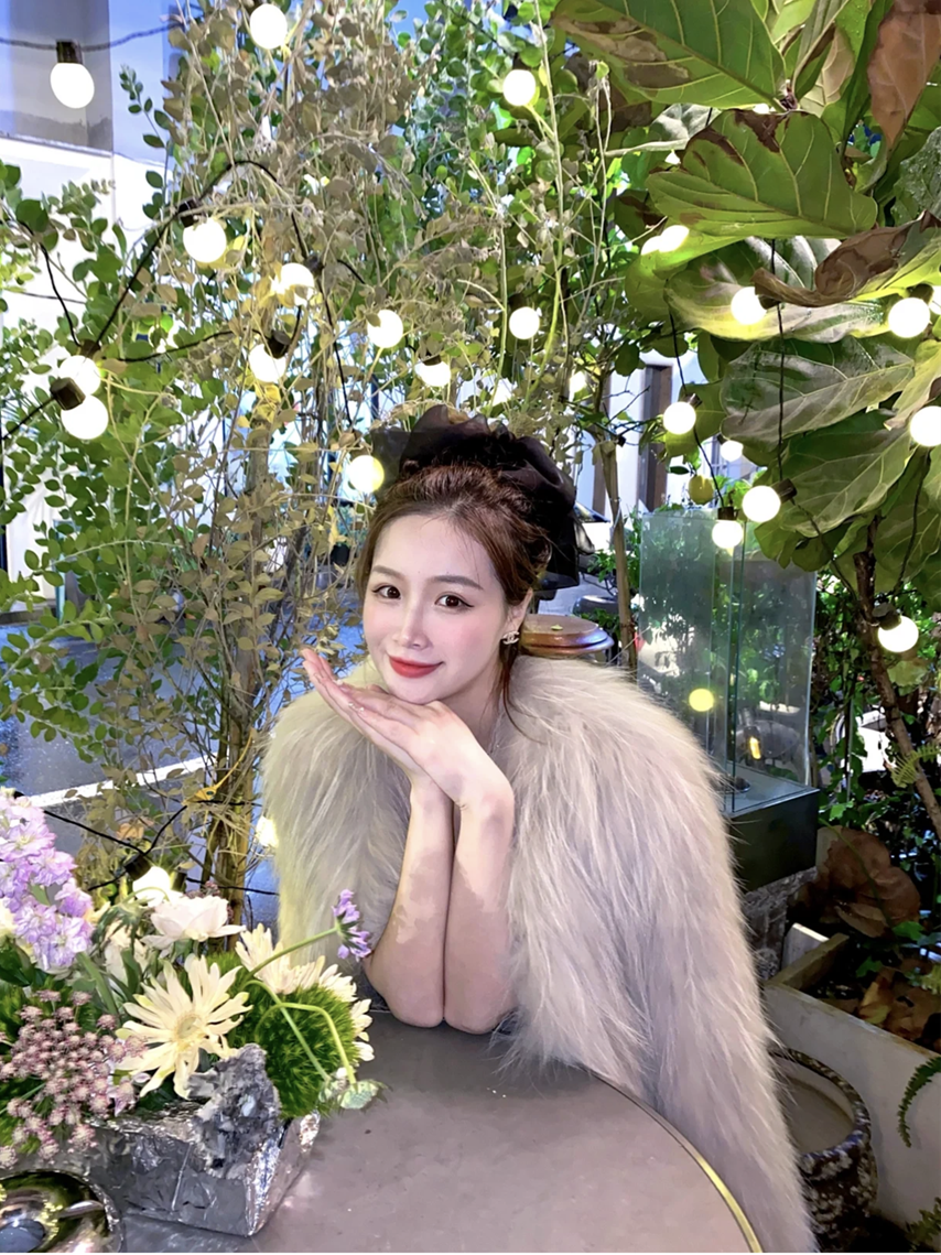 Зимняя шуба из корейского меха лисы, цельнокожаная, сшитая из искусственной норки, белая шуба для женщин, 2025 г.