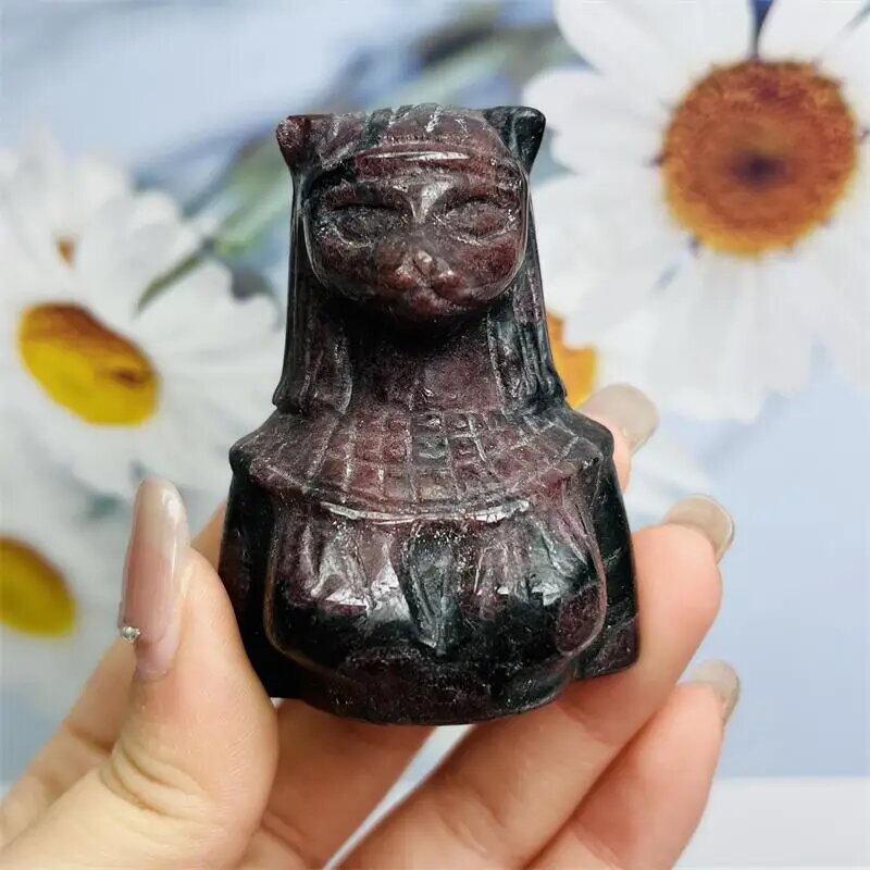 Кристалл гранат кошка резьба