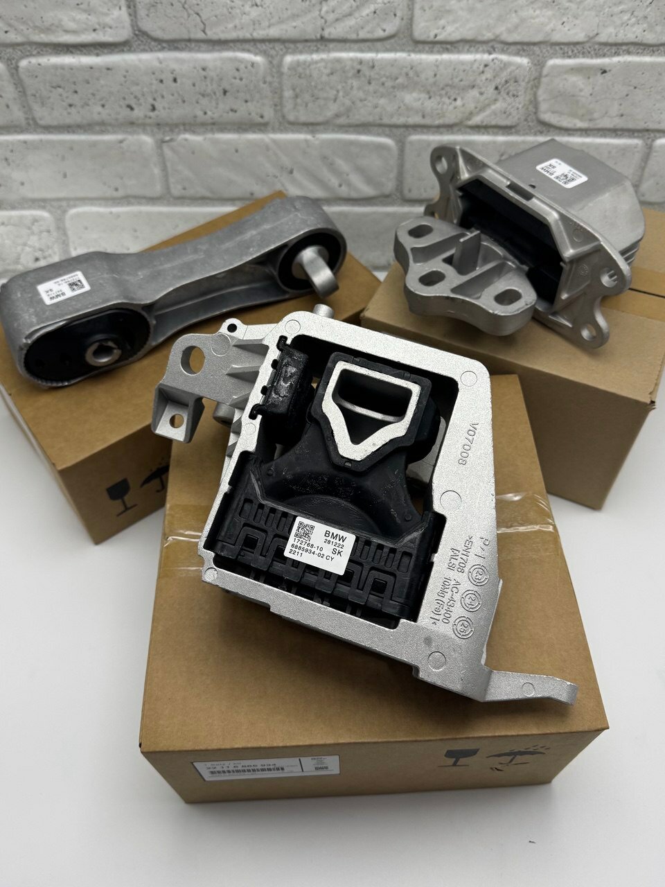 Оригинальный комплект опор BMW