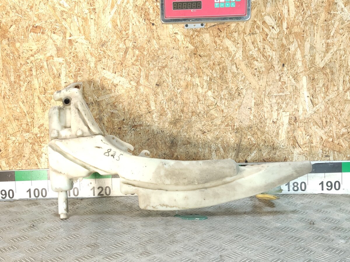 Бачок омывателя лобового стекла FORD Focus 1998-2005 XS4113K163BH