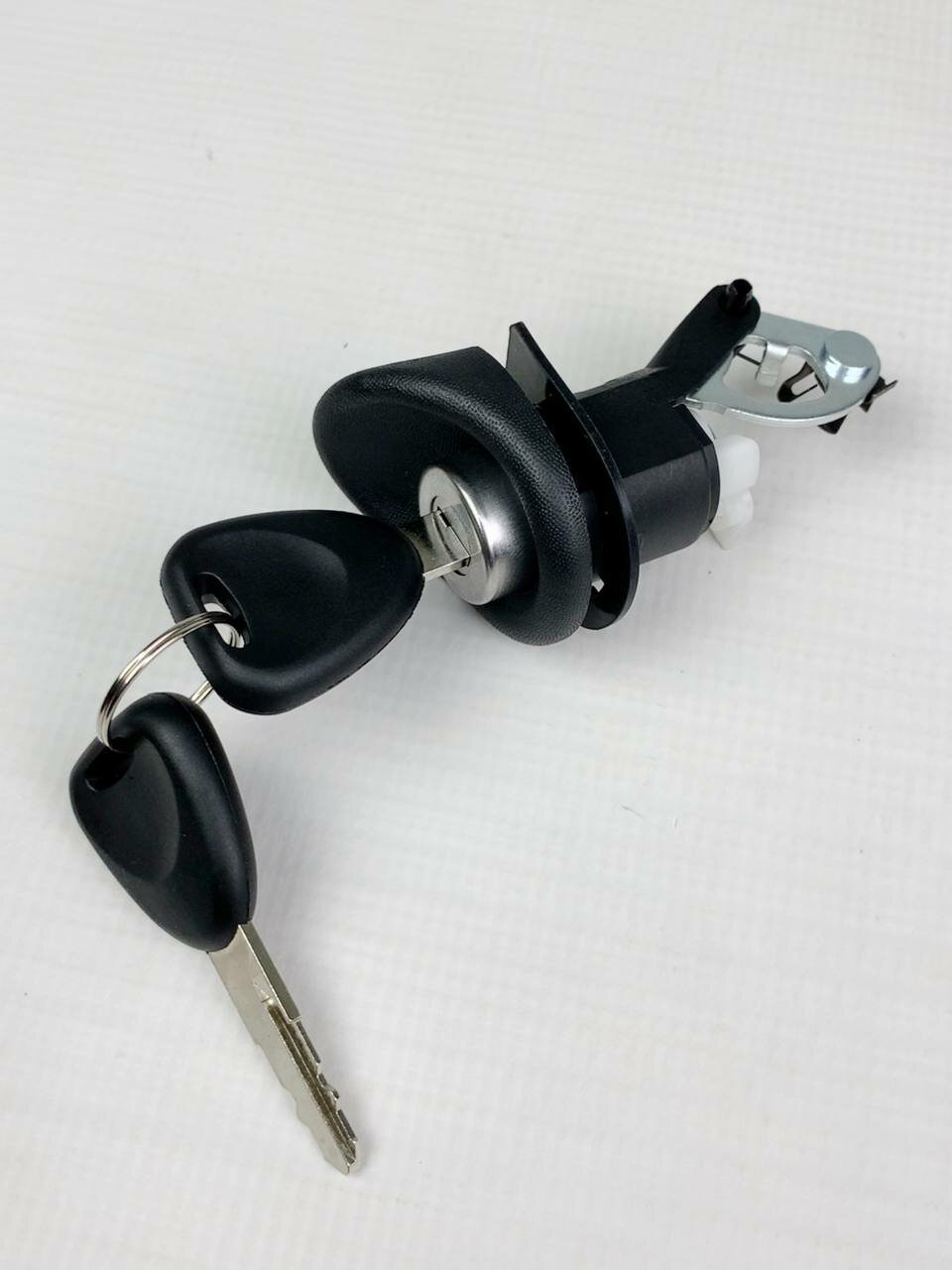 Замок в сборе крышки багажника Рено Логан 2 с личинкой и 2 ключами Sandero 2, Largus Полная замена, защита