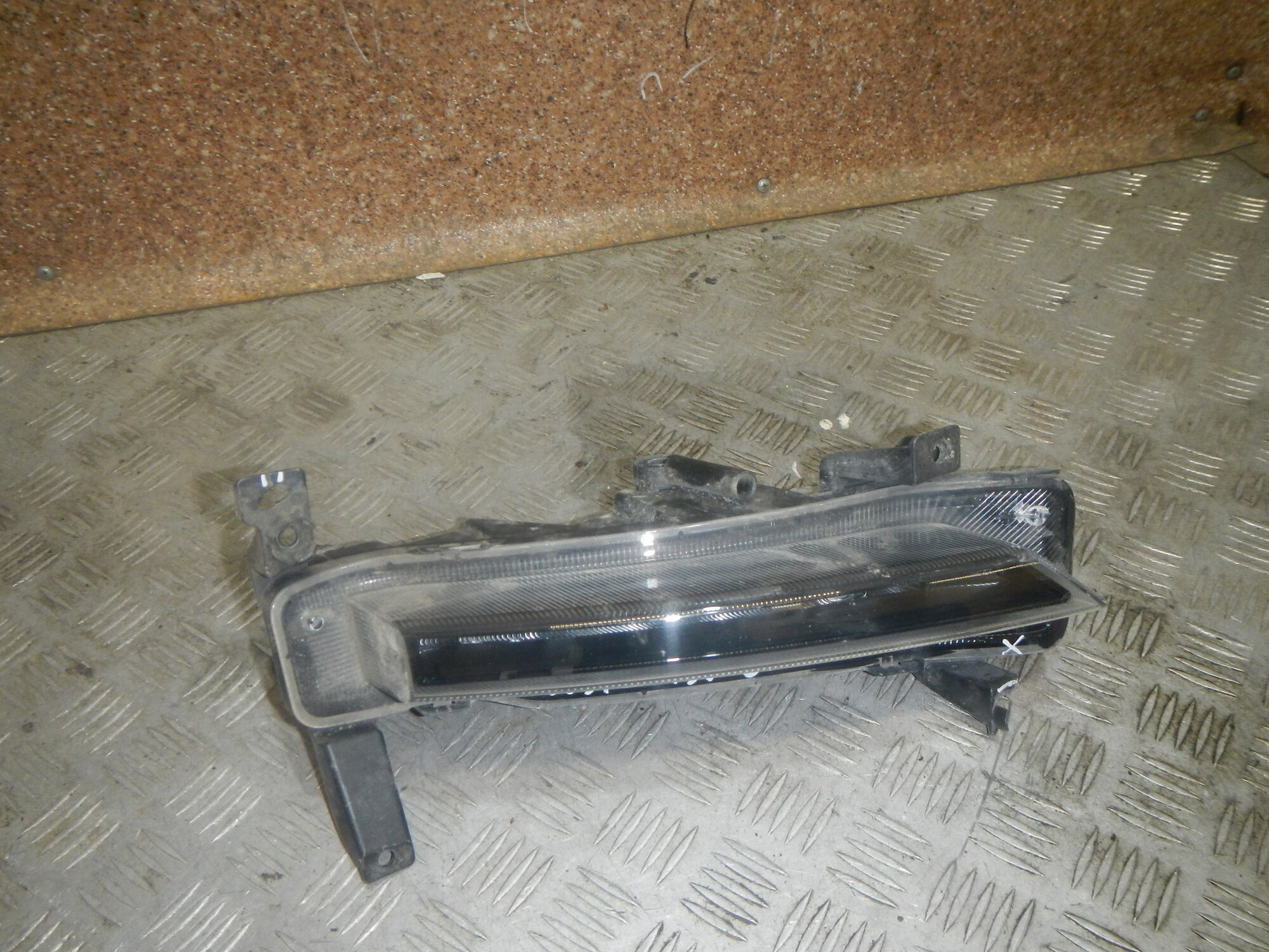 Б/У Фара противотуманная левая, Chery (Чери)-TIGGO 8 PRO MAX (22-) Chery TIGGO 8 PRO MAX (22-) Сломано крепление, трещин...