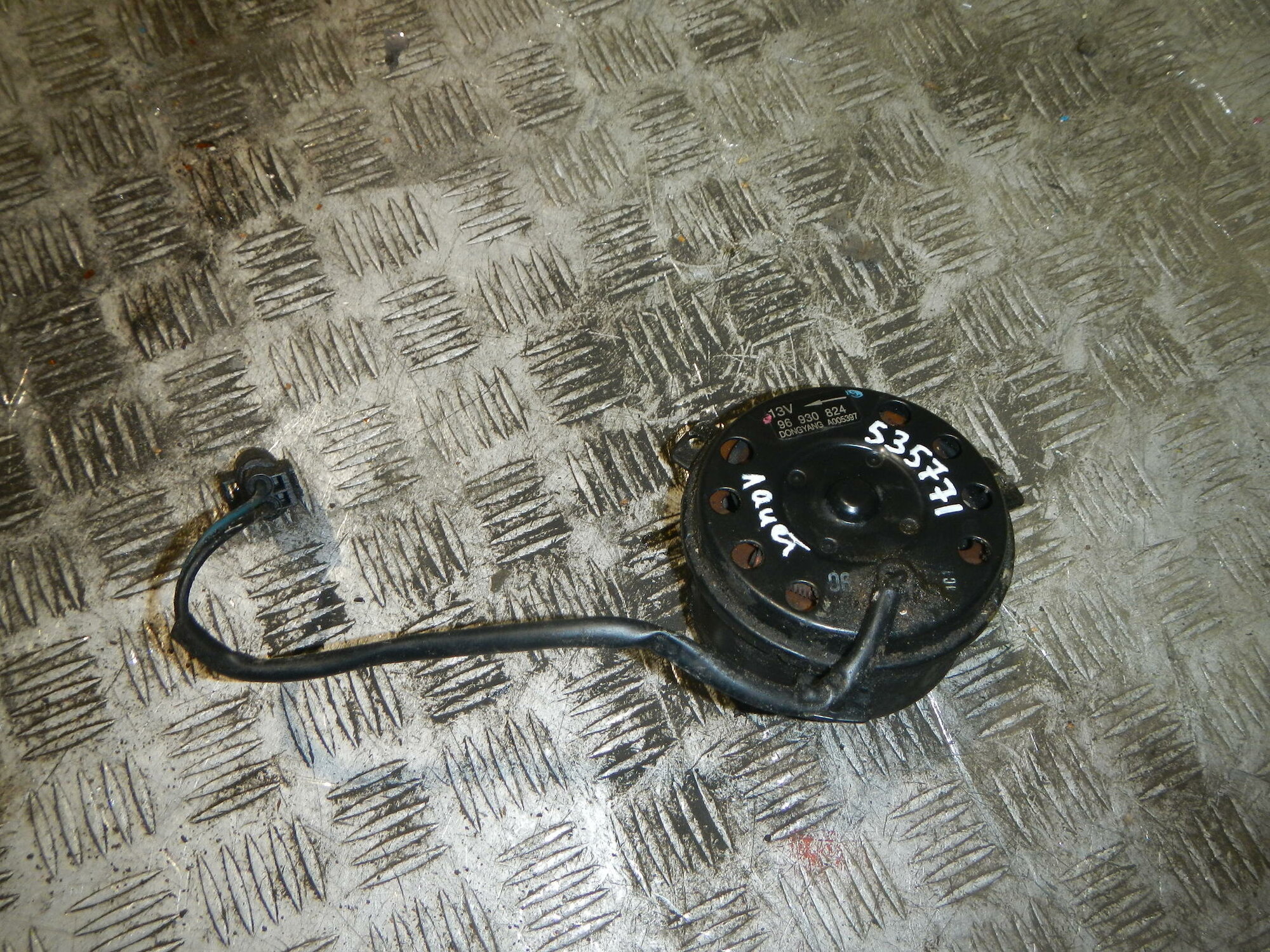 Б/У Моторчик вентилятора, Chevrolet (Шевроле)-LACETTI (04-13) CHEVROLET LACETTI (04-13) Деформация крепления. 535771 GEN...