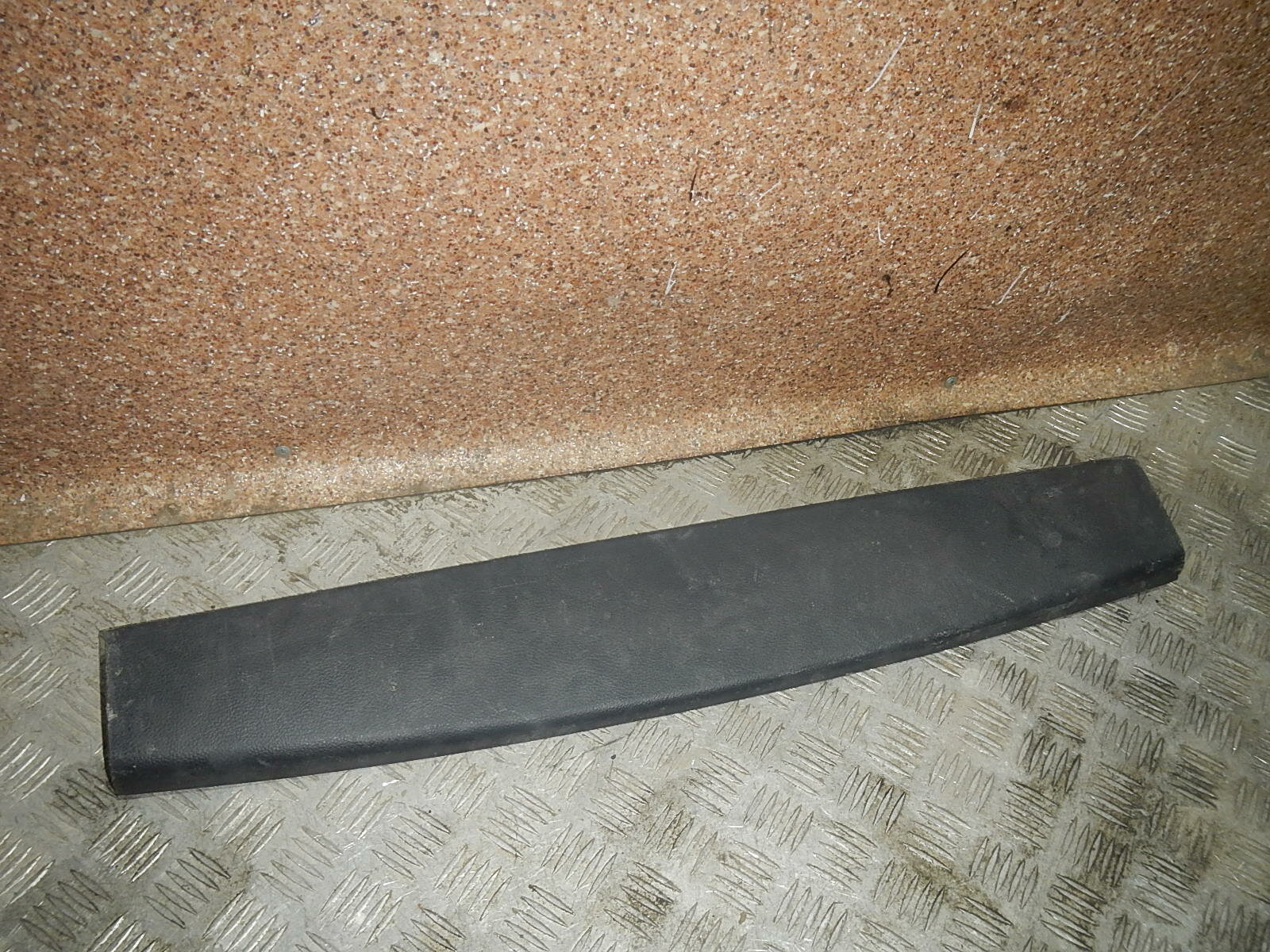 Б/У Обшивка двери багажника, Mazda (Мазда)-6 (GH) (07-) MAZDA 6 (GH) (07-) Лифтбек ,верхняя. Царапины. 347240 MAZDA арт. ...