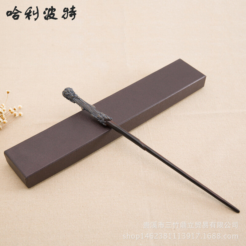 Гарри Поттер Металлическая палочка с сердечником Рождественская подарочная коробка Билет Таблица заклинаний Офисный культурный реквизит для косплея 1. Подарочная коробка с синей лентой горячего тиснения "Гарри Поттер"