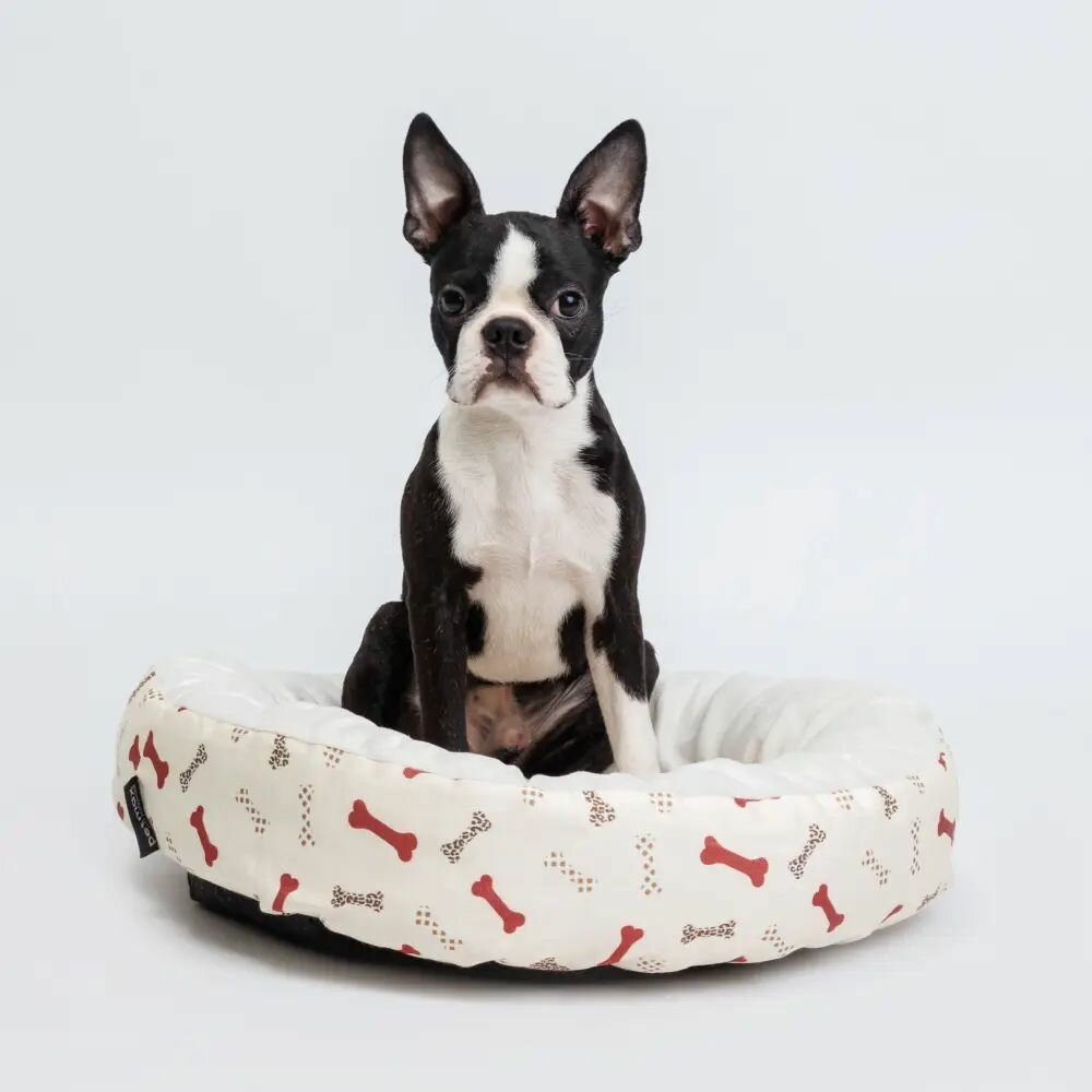 Petmax Лежанка круглая для собак и кошек Косточки, 50х8 см, бежевый