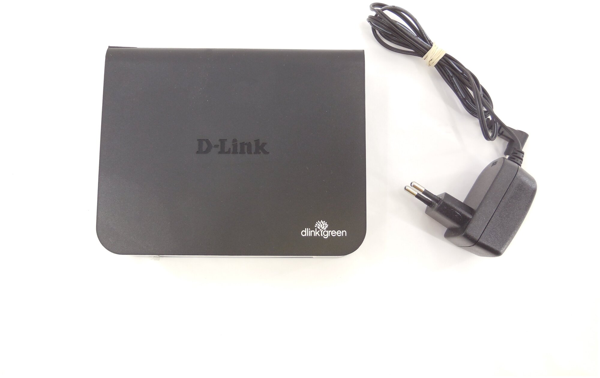 Коммутатор D-link DES-1016A E1, Неуправляемый, 16 портов Ethernet 10/100 Мбит сек, QoS, блок питания — фото 1