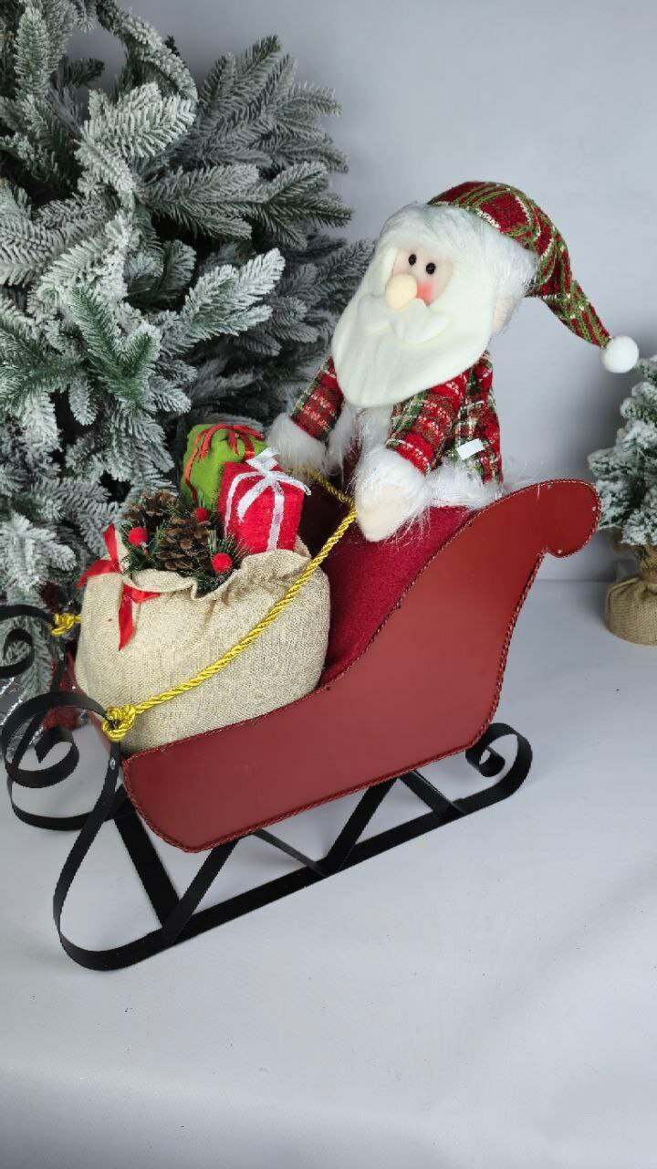 Новогодний композиция: Дед Мороз на санях везет подарки, размер: 50х47х18 см