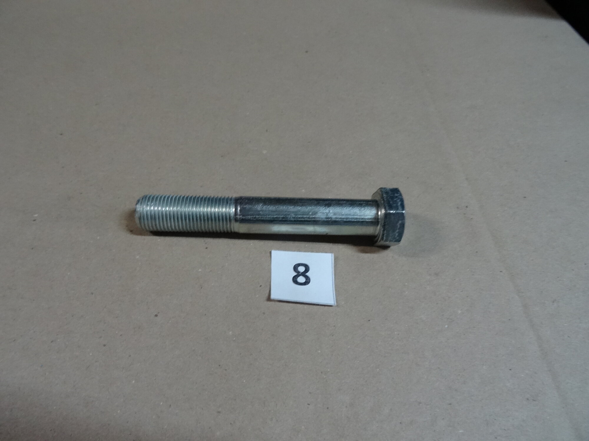 Болт М16х100х1,5 крепления опоры двигателя (кл. пр.8.8)