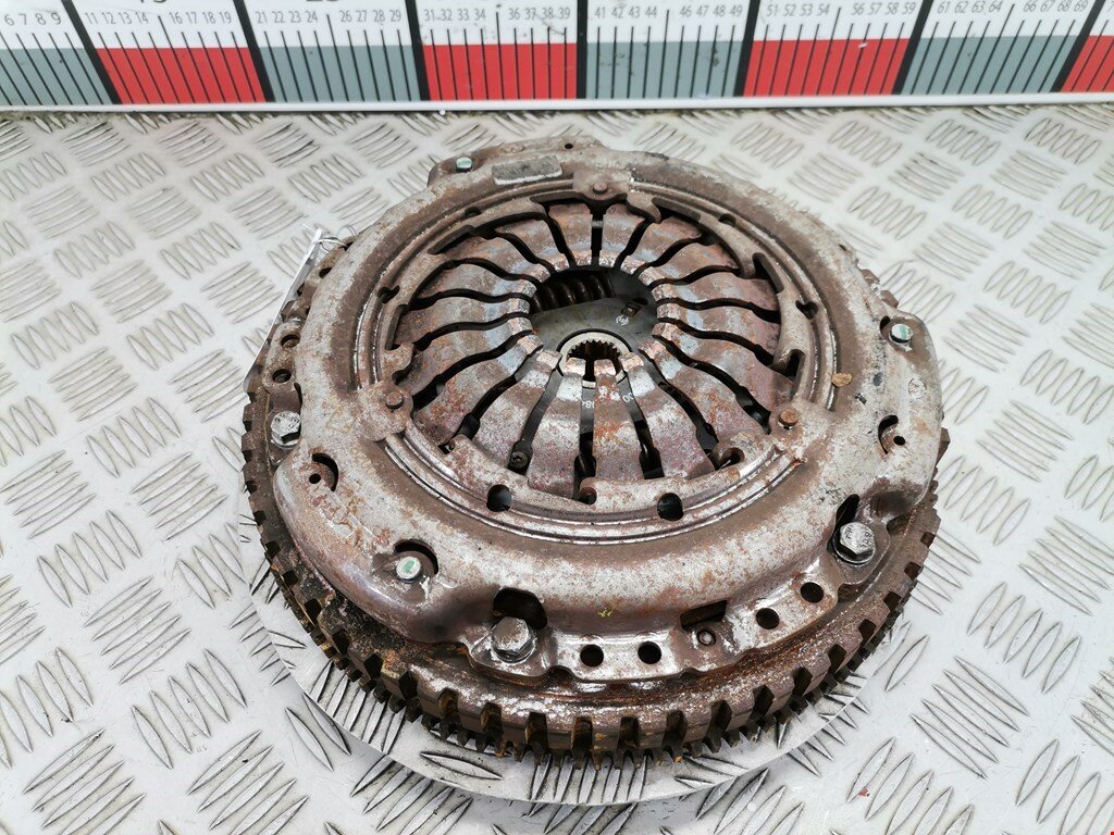 Маховик (демпфер сцепления) Renault Clio 3 8200214391 арт. 2164499