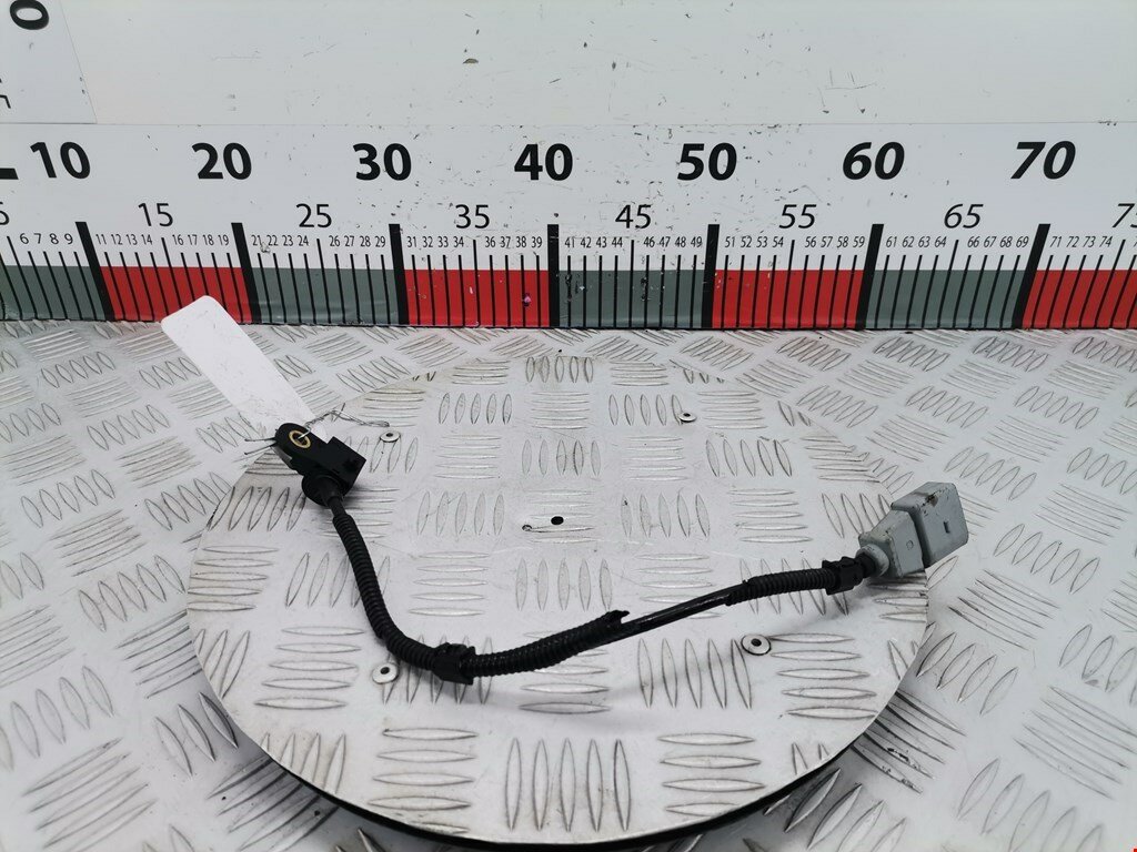 Датчик распредвала Volkswagen Passat 6 03G957147B арт. 1866147