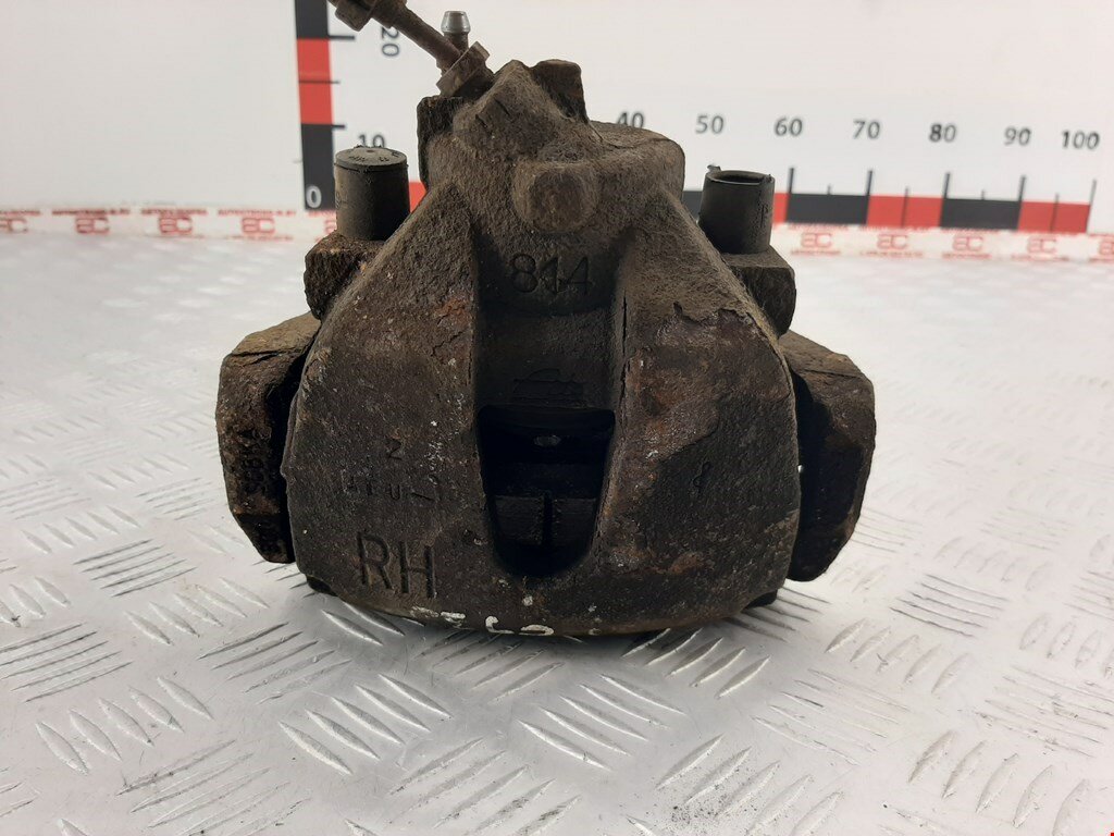 Суппорт передний правый Ford Transit (Tourneo) Connect 2 1682875 арт. 806827