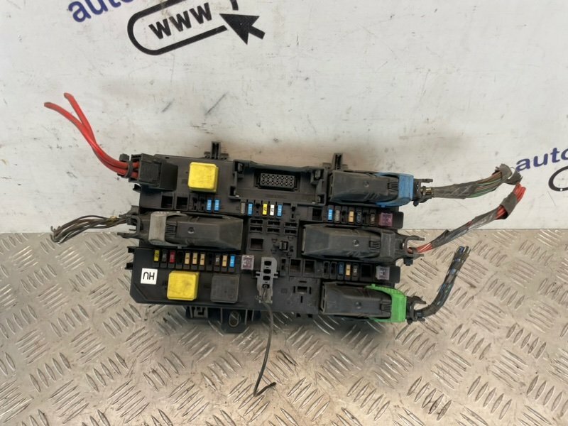 Б/У блок предохранителей, реле салона Opel Astra 2006 L48 Z16XEP 52857 GENERAL MOTORS арт. 1238854, 13220832