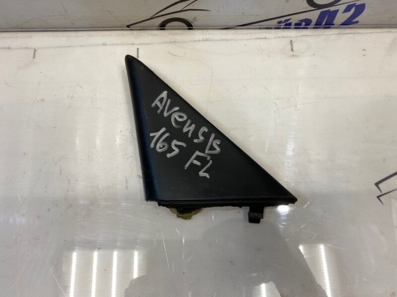 Б/У уголок двери внутренний Toyota Avensis 1999 AT220L 4AFE Перед. Лев. 31033 TOYOTA арт. 67492-05040