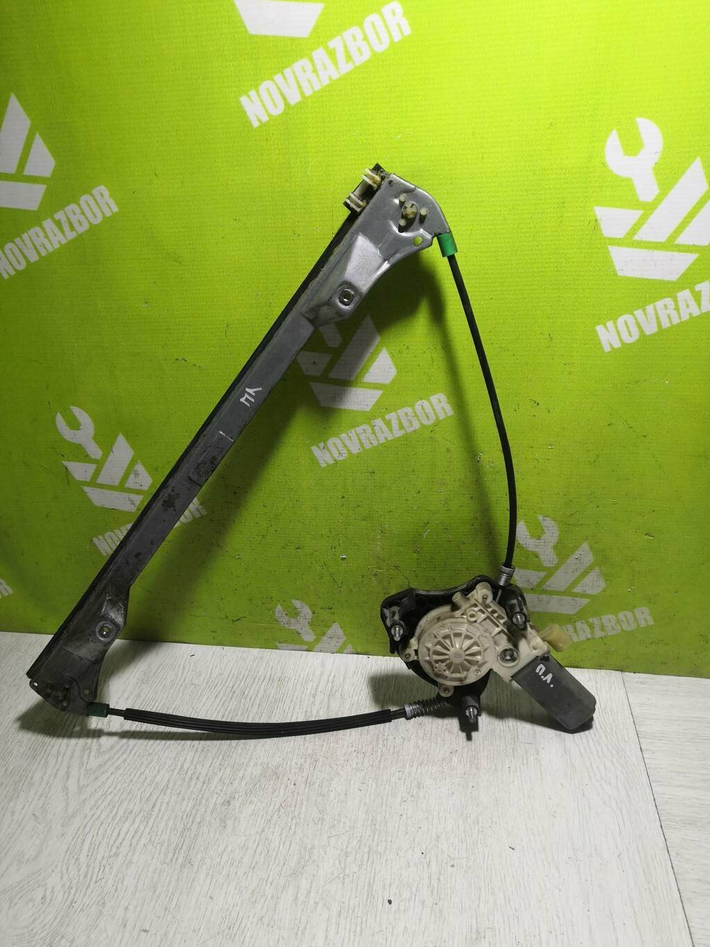 Стеклоподъемник электр. передний левый Renault Clio 2 Symbol 1998-2008