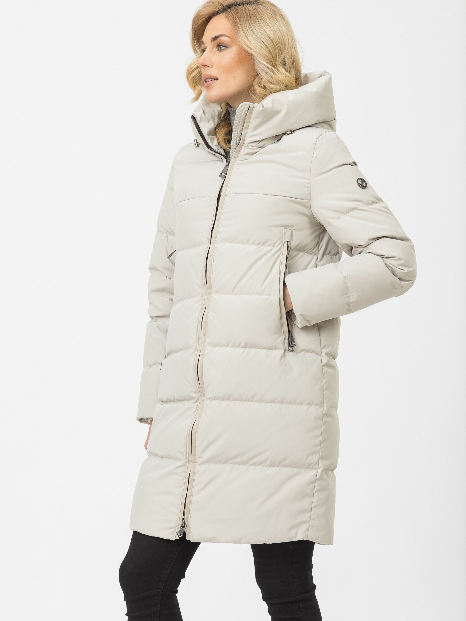 Пуховик Осень-зима 2023