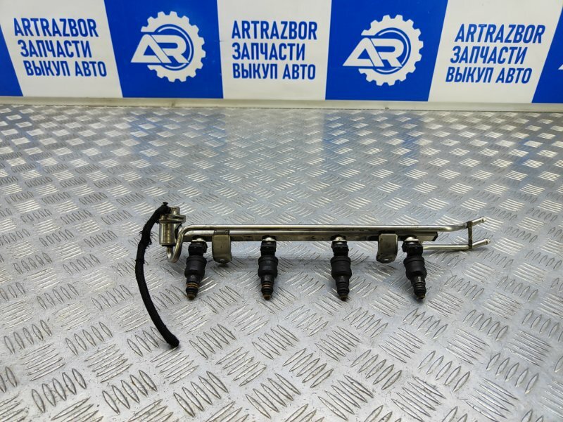 Б/У Рейка топливная (рампа) + форсунки Skoda Octavia A4 / Шкода Октавия A4 1.8 AGU 150 Л.С 2000