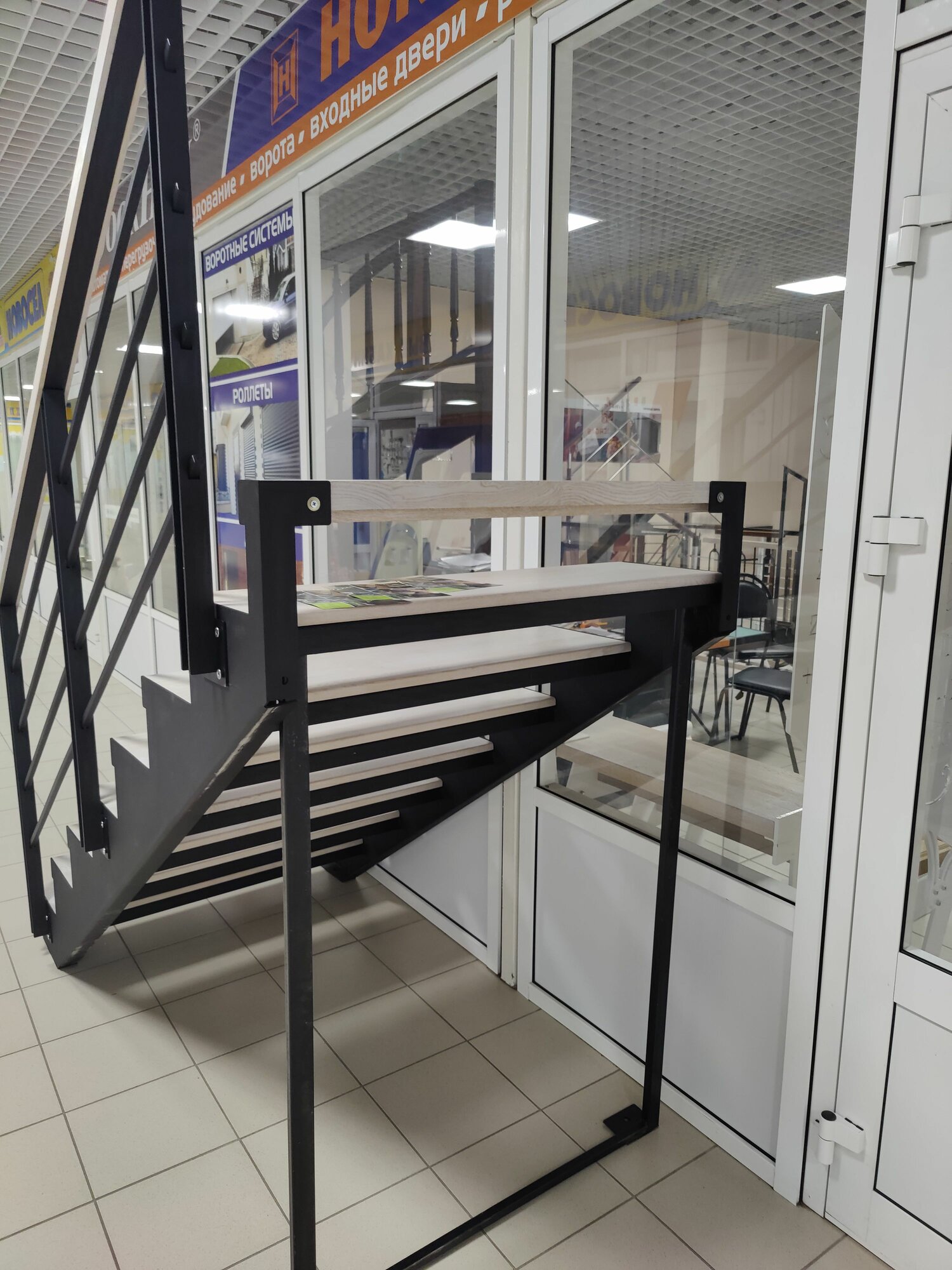 Лестница в дом прямая 2 ступени. Ширина 800мм