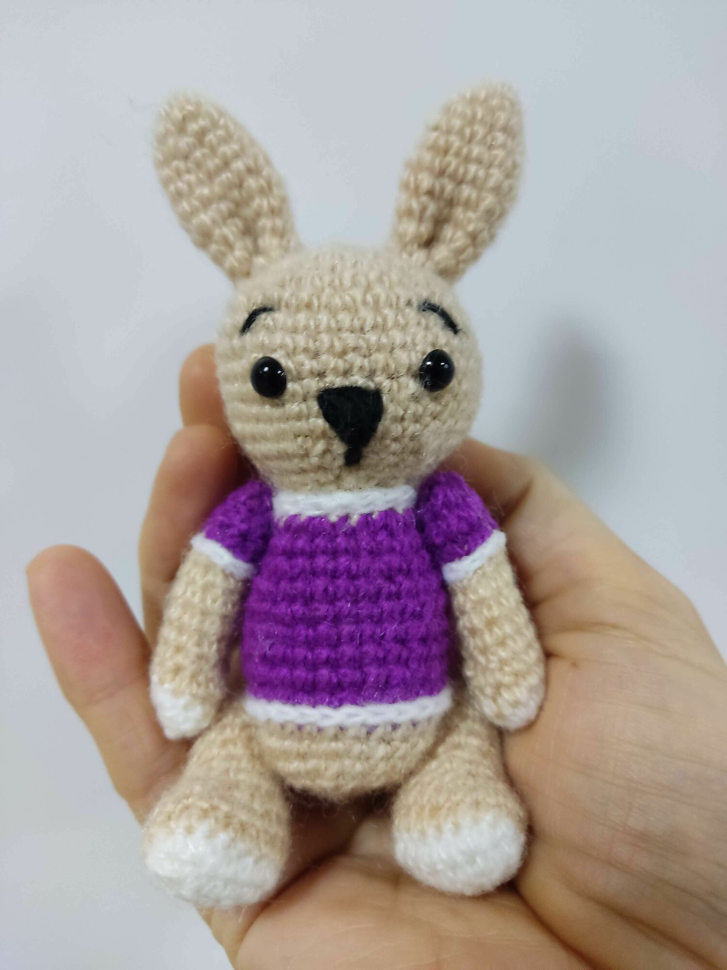 Зайка, мягкая игрушка, 13 см. Ручная работа, вязание крючком.