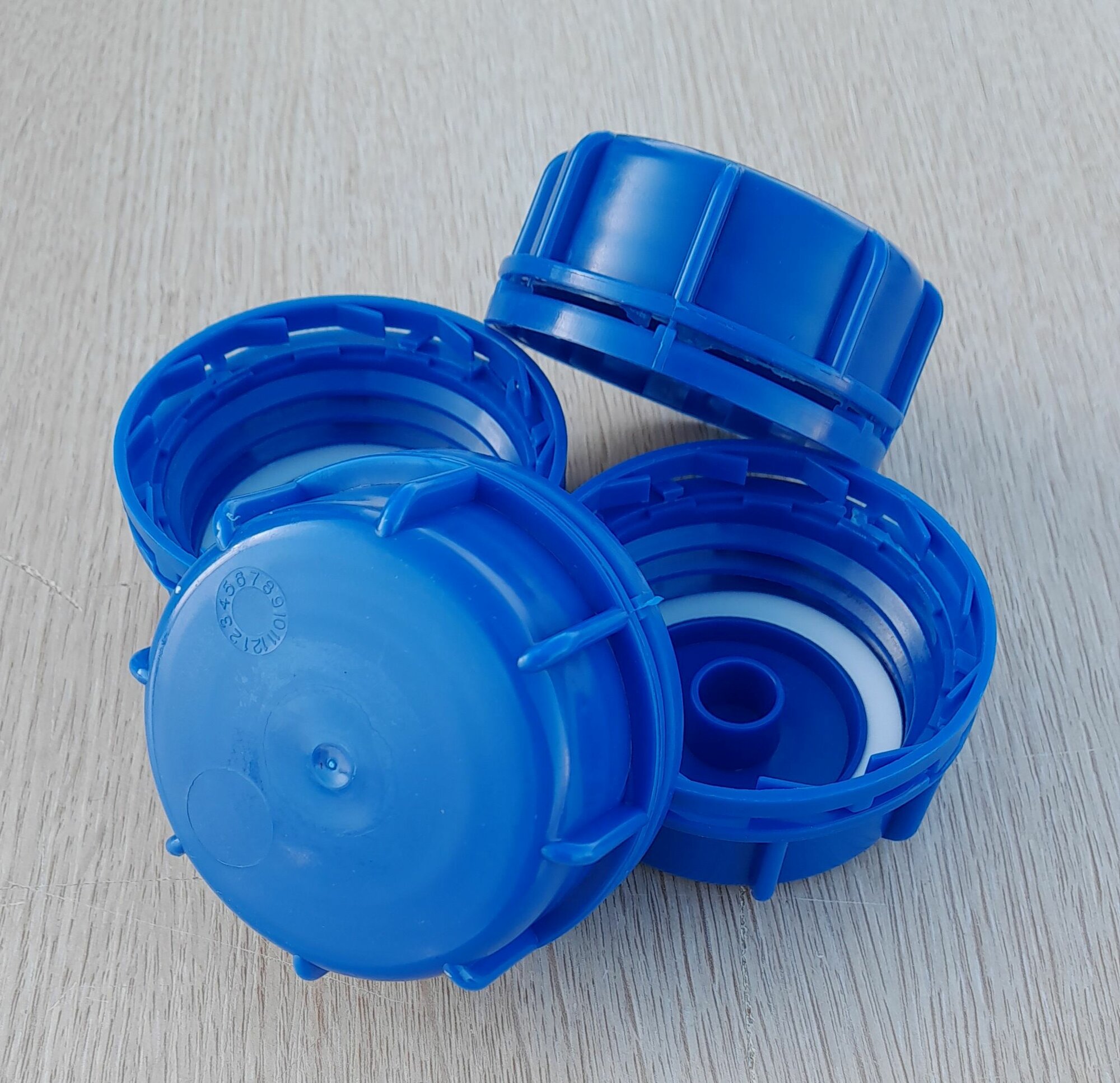 Крышка заглушка на еврокуб 60мм крупная резьба / 4 штуки / на еврокуб /