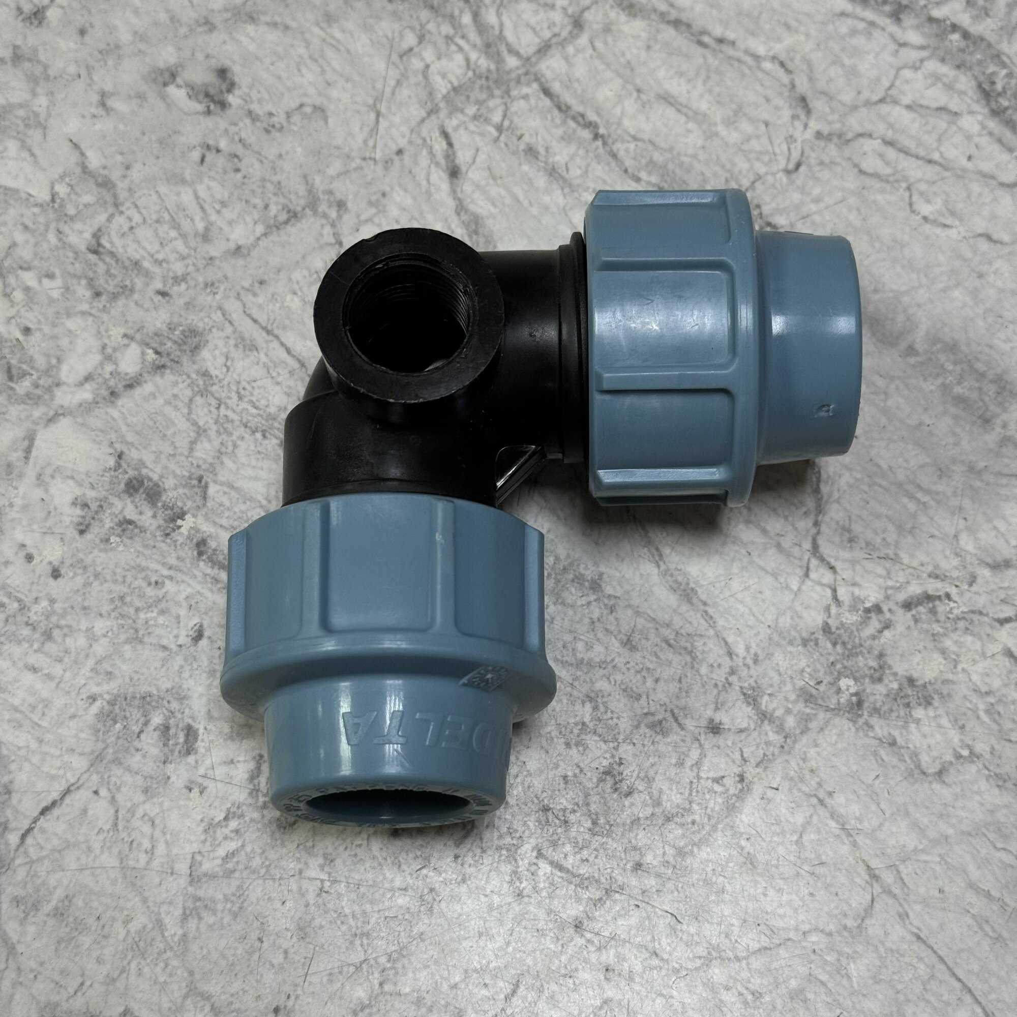 Уголок Unidelta 25мм-90гр с ВР 1/2" (отвод обжимной)