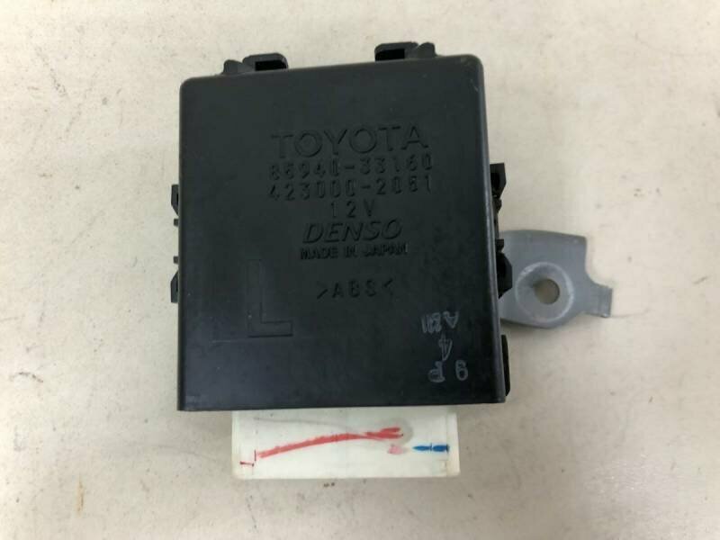Реле стеклоочистителей Toyota Camry V50 2011-2017 кат.номер: 8594033160 4230002051