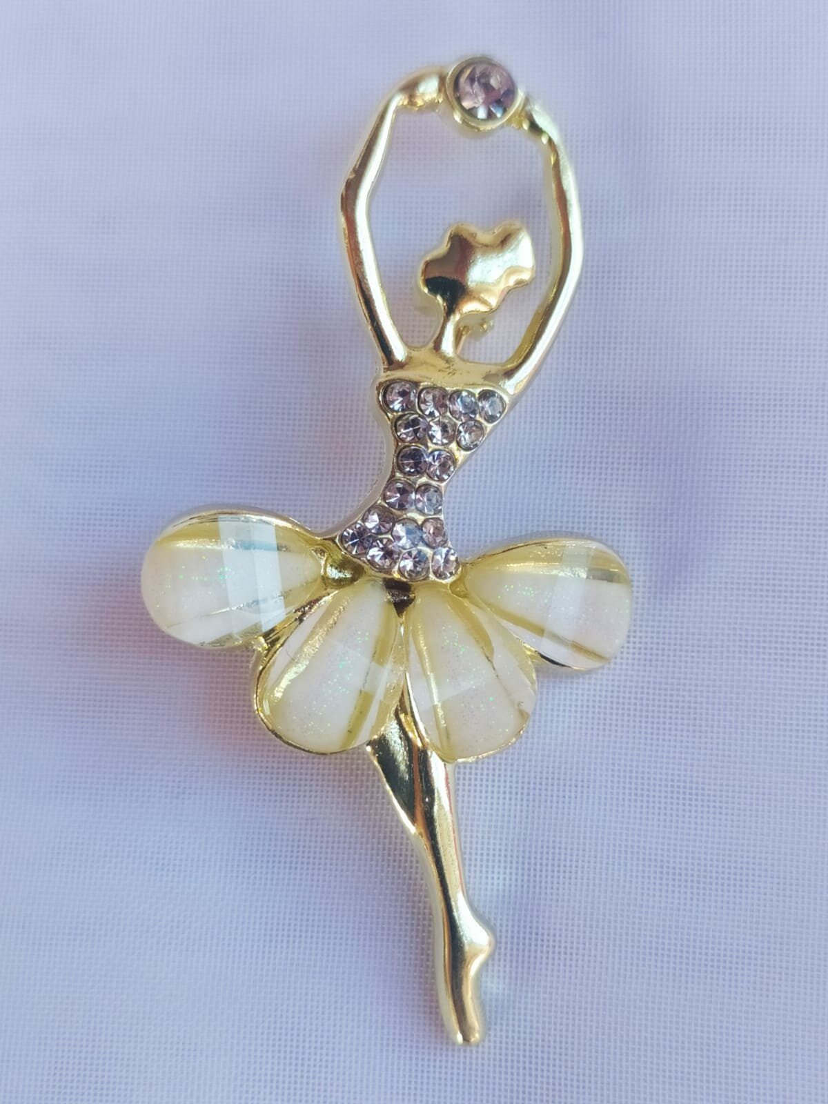 Брошь, стразы