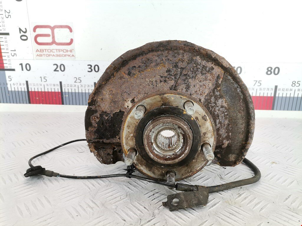 Ступица (кулак цапфа) передняя правая Jeep Compass 1 (MK) 68088498AB арт. 1753902