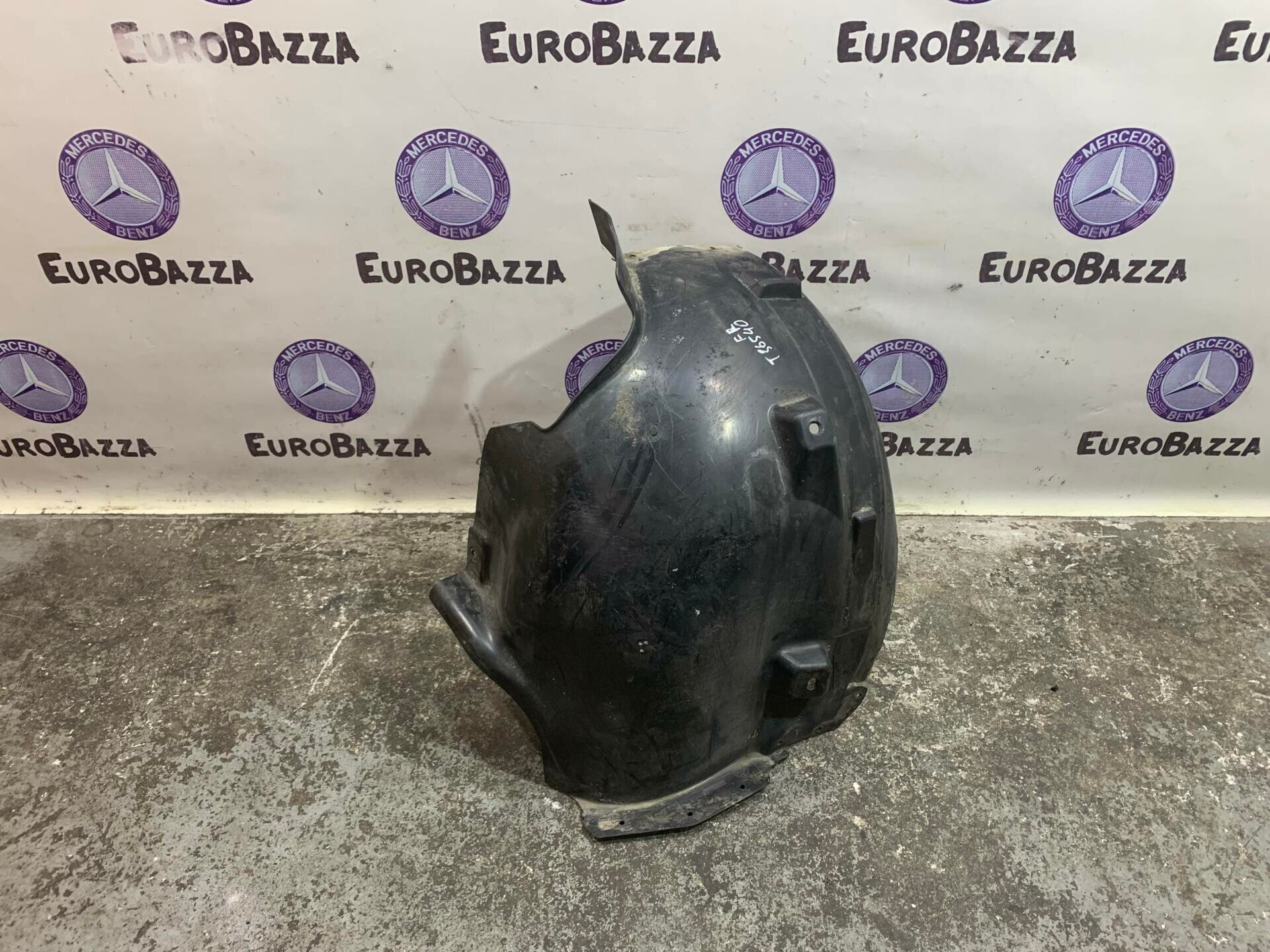 Задняя часть переднего подкрылка Mercedes W164 A1648841022