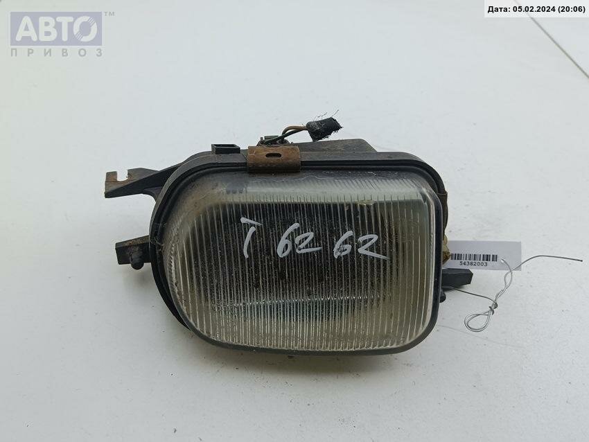 Фара противотуманная левая Mercedes C-Class W203 (2000-2006)