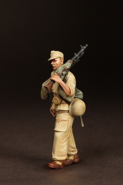 35132SOGA Machine gunner Fallschirmjager- Brigade Ramcke. El Alamein, August 1942.