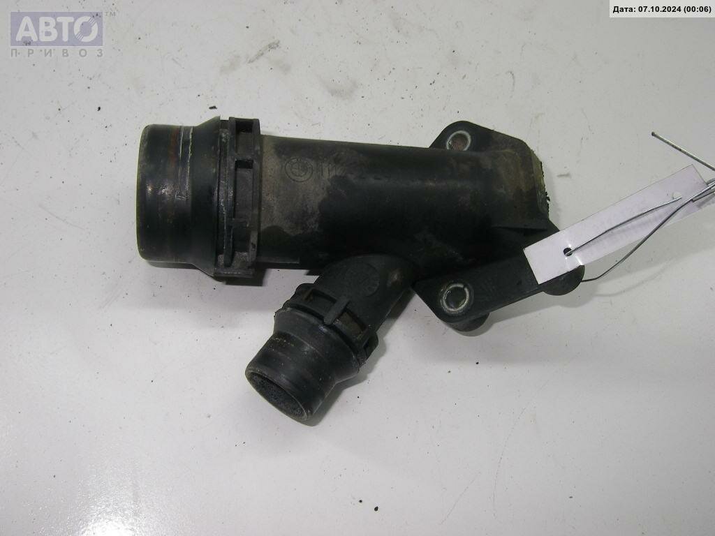 Фланец (тройник) системы охлаждения BMW 7 E65/E66 (2001-2008)