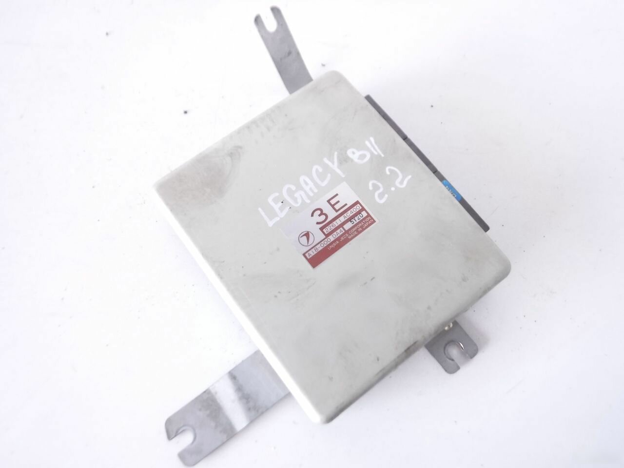 Блок управления двигателем Subaru Legacy BD/BG/BK (1993—1999) 22611AC400