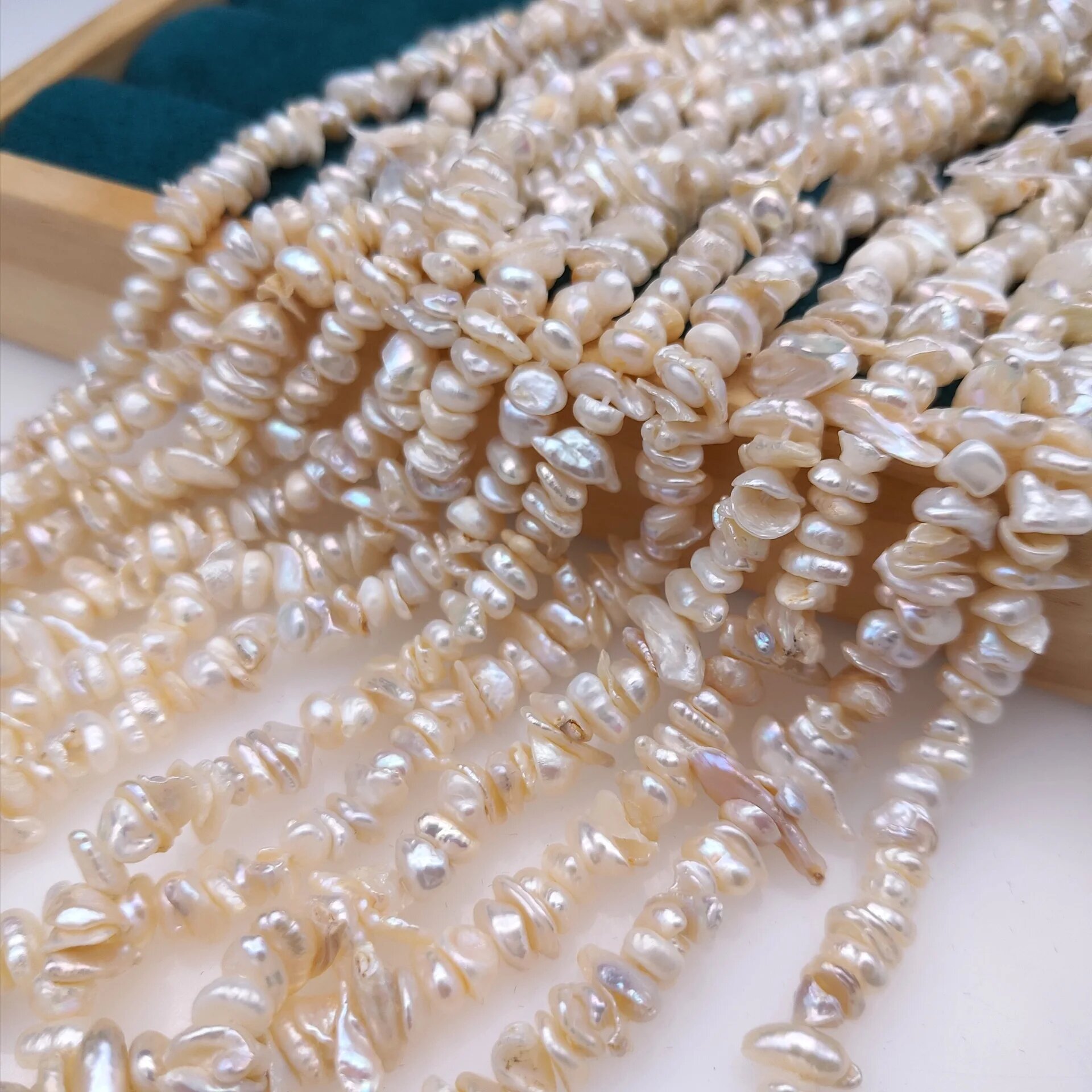 Жемчуг кеши белый 6-10 мм, отверстие